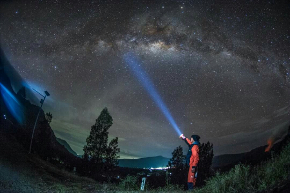 Bromo Milky Way Tour Package 2 Days | Bromo Milky Way